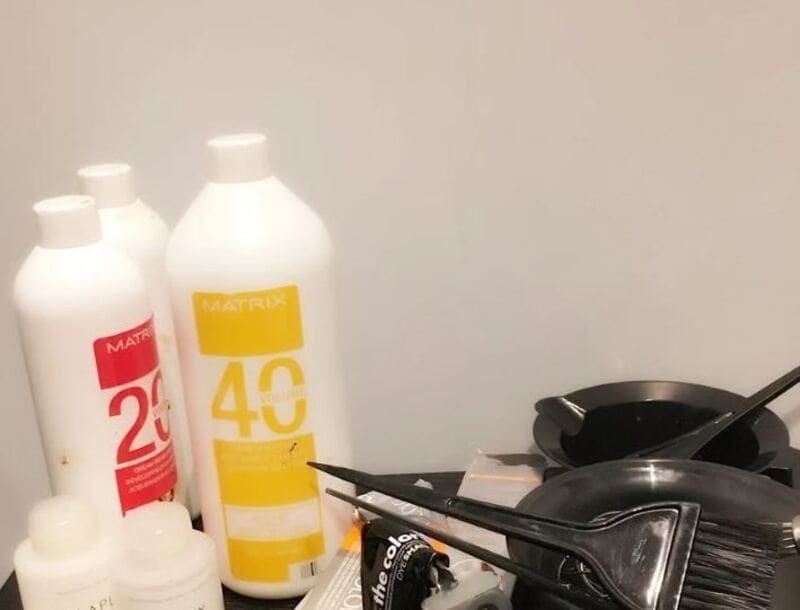 How Much 40 Volume Developer To Mix With Bleach?